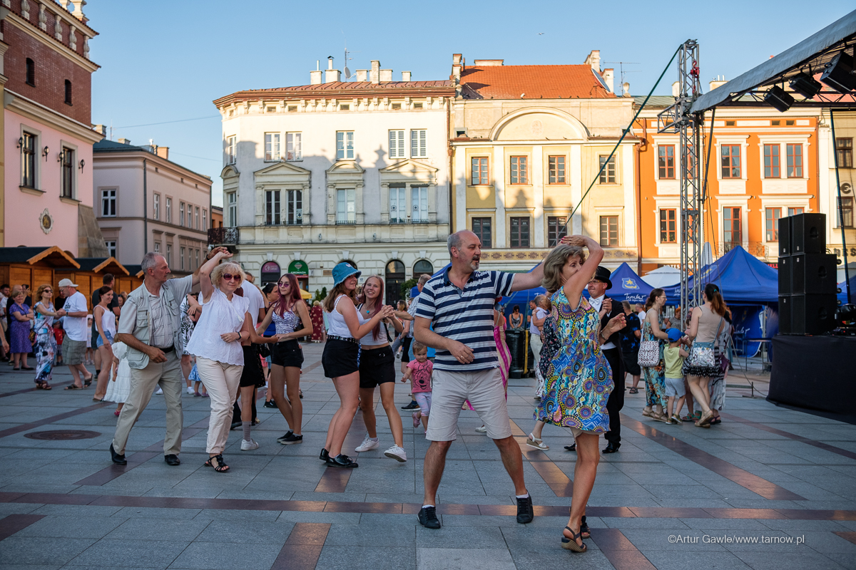 Roztańczony rynek - TARNÓW - Polski Biegun Ciepła